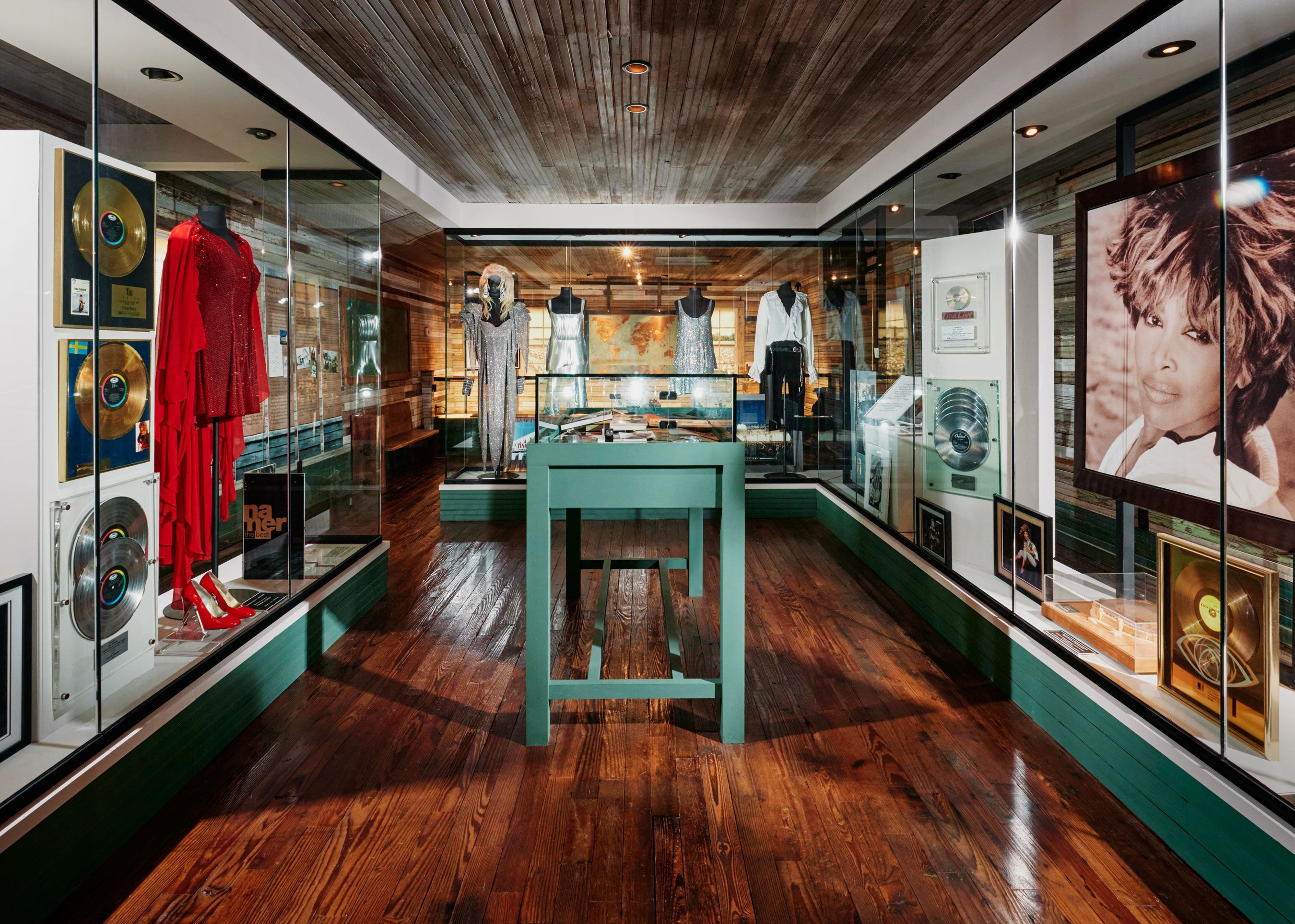 Upcoming TINA Statue: Be A Part of It! – Tina Turner Blog